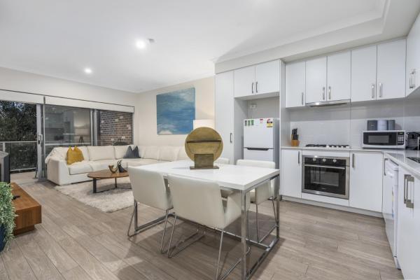 Happy Stays Classic Mid-century Modern Escape - Belmont