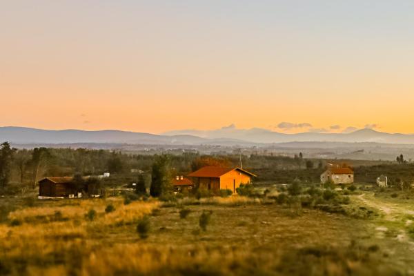 Vila Da Laje - Onde A Natureza O Envolve - Serra Da Estrela - Portugal