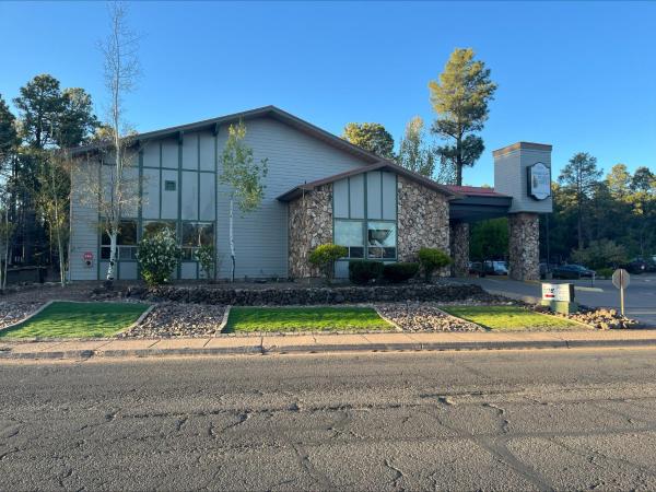 Pinetop Studio Suites - Pinetop-Lakeside, AZ