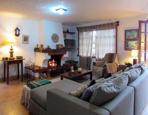 Chalé Com Lareira E Wi-fi Em Campos Do Jordão - Sp - Campos do Jordão