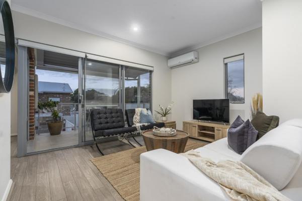 Modernista Getaway Your Airport Retreat - Swan River