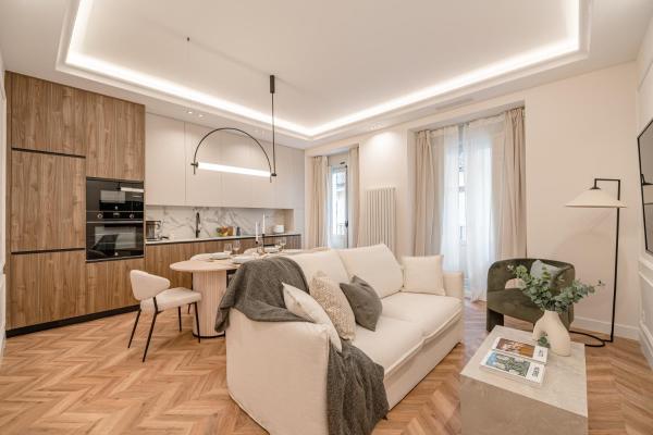 Chamberi V 2br 2bh - Madrid