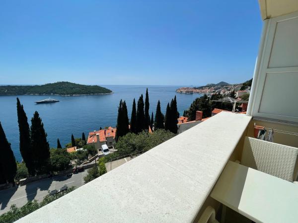 Deluxe Sunset Room, View Of The Old Town - Cavtat