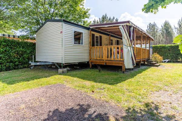 Mobilehome Au Bord De L'eau - Gastes