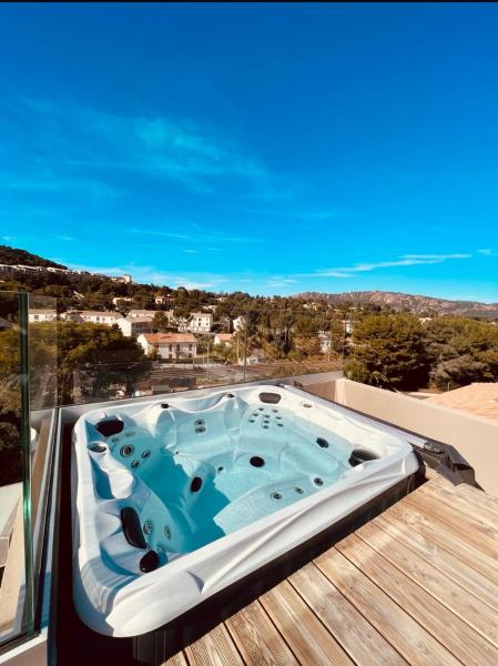 Magnifique Duplex Contemporain Climatisé Jacuzzi Ref Duplex Vill'attilio - Agay