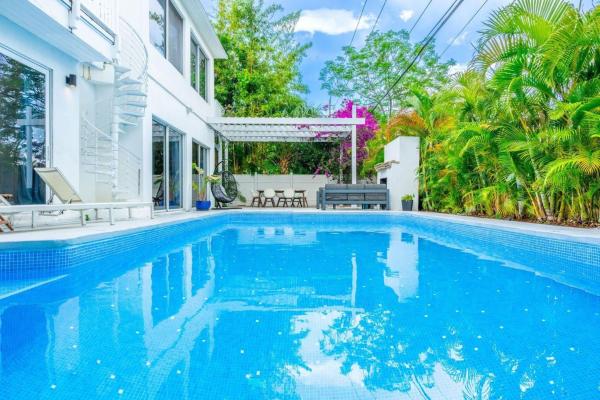 West Palm Lux - Lake Worth, FL