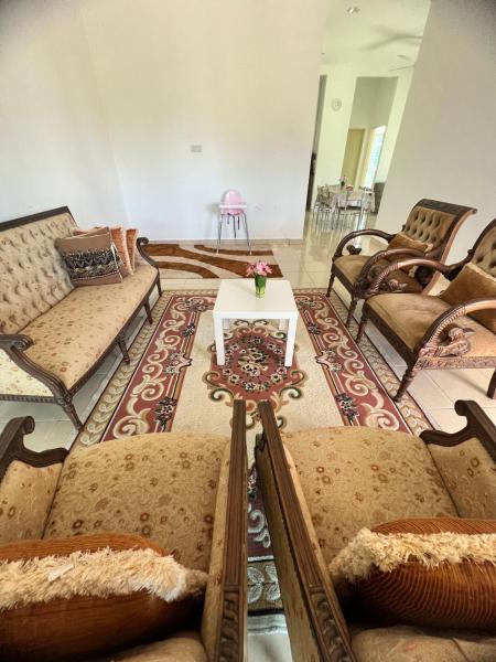 Homestay Denai Universiti Near Umk 3 Rooms Aircond With Wifi - Bachok