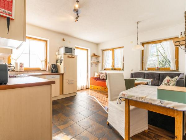 Apartment In Ramsau In Tyrol With A Balcony - Mayrhofen