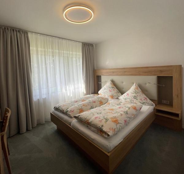 Hotel Restaurant Steinhägerquelle - Steinhagen