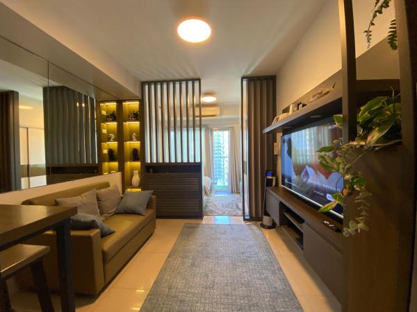 Luxury Condo With Pool View At Shell Residences - Pasay