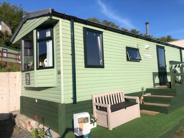 Cosy Holiday Caravan Minutes From The Beach - Aberystwyth