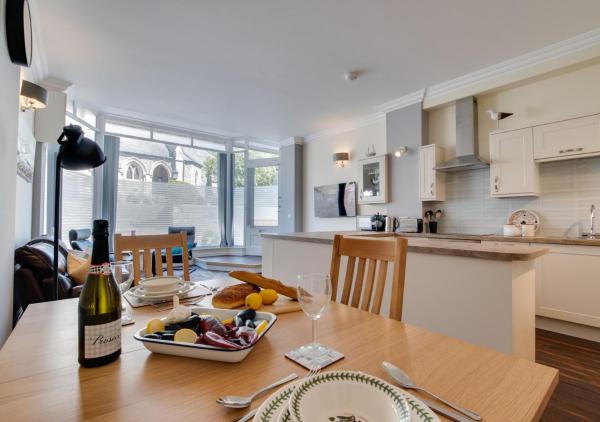 The Treasure Chest - Beer