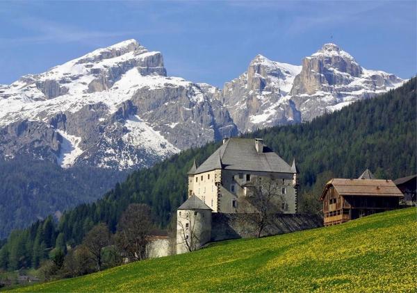 Luxury Chalet At The Foot Of The Dolomites By The Castle - Alta Badia
