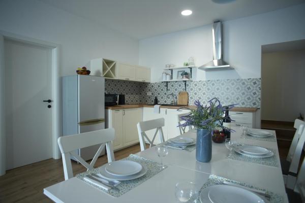 Apartments Petrich - Dugi Rat