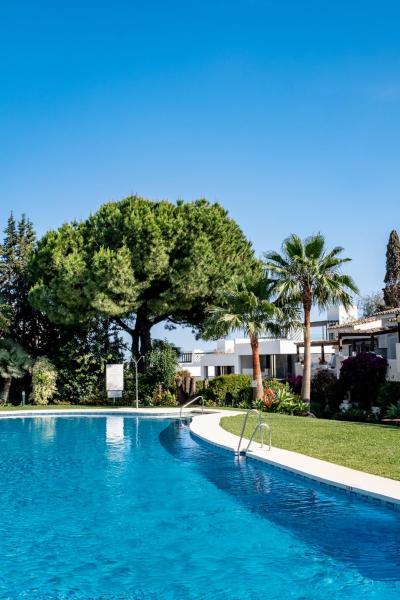 Golden Mile Designer Penthouse - Marbella