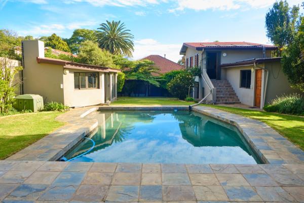 Hidden Retreat In Kensington - Johannesburg
