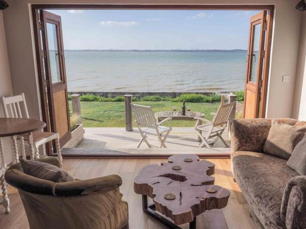 Beachside Chalet 3 Sandpiper With Access To Beach - Beaulieu