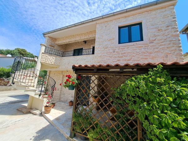 Holiday Home Jakov - Croatia