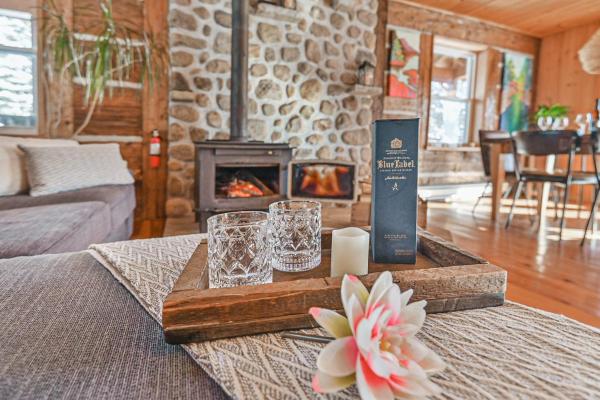 River Rock Retreat - Saint-Donat