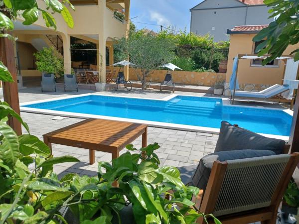 Villa Domjanovic Apartments - Podstrana