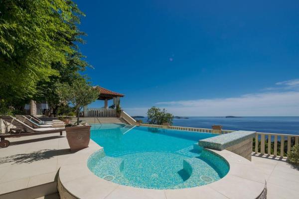 Private Seaside Villa Sleeps 10 With Infinity Pool - Cavtat