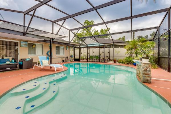 25 Mi To Disney Home With Shared Pool In Orlando - Orlando, FL