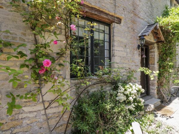 Fox Den Cottage - Castle Combe