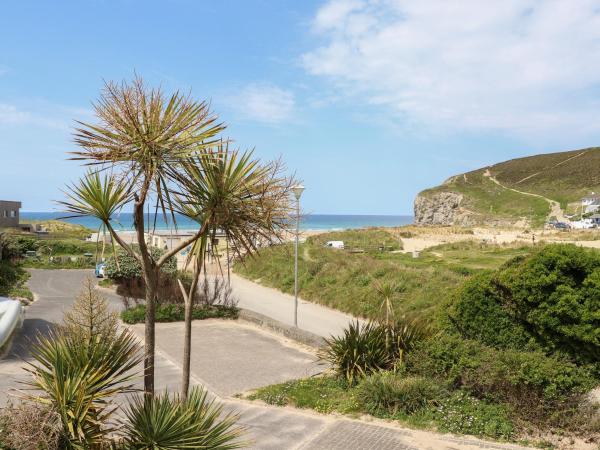 Kingsholm - St Agnes