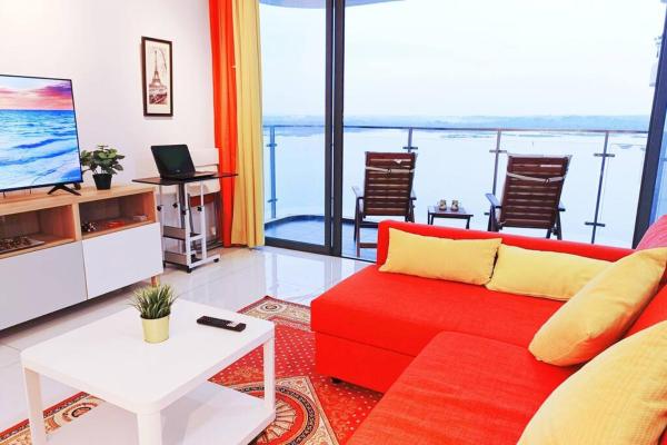 海滨度假屋 3br Condo ~Walk To Beach @13pax #Royalstrand - Skudai