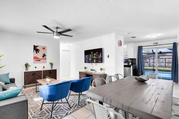 Cheerful 4 Bedrooms House With Pool And Game Room - Miramar, FL