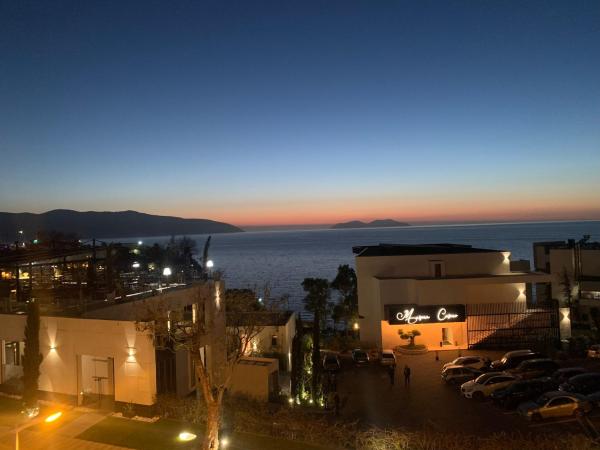 Marina Chic Apartment - Albania