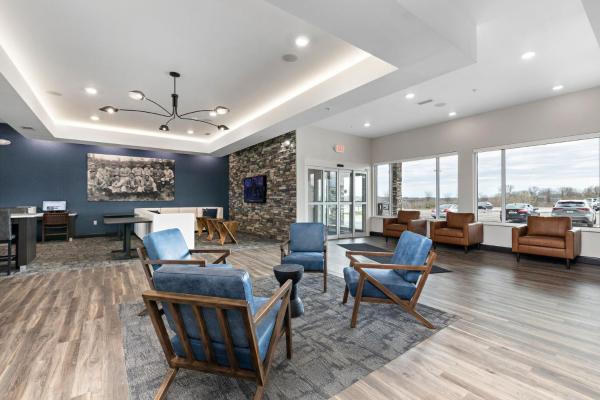 Holiday Inn Express Kansas City North Parkville By Ihg - Kansas City, MO