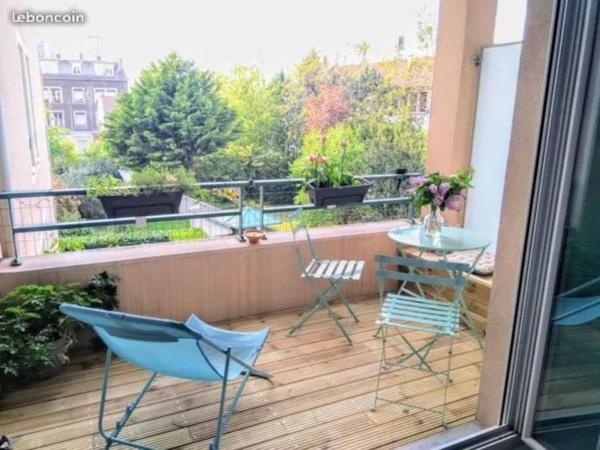 Appartement De Charme, Garage, Terrasse, Piscine - ibis Styles Lyon Centre Confluence