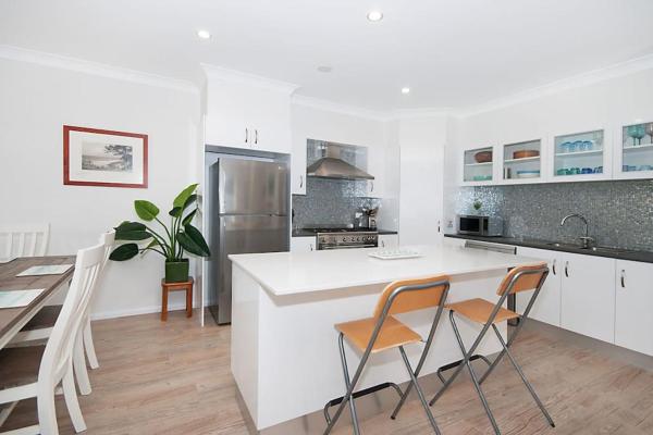Luxury Townhouse! Walking Distance To Everything! - Iluka