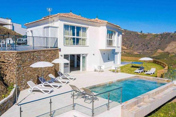 Gran Villa Con Bonitas Vistas - Torrox