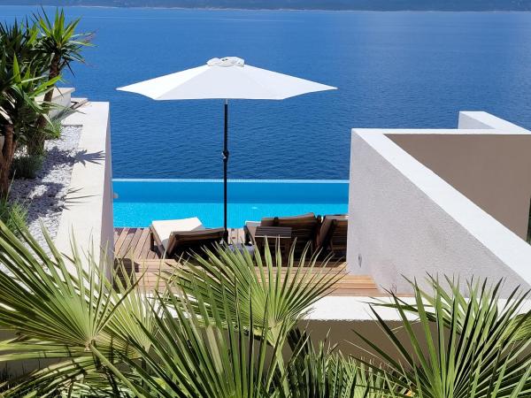 Luxury Apartments Villa Ruzmarina With New Heated Infinity Pool And Lounge Area - Mimice