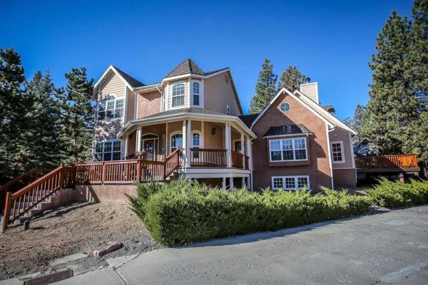 Lakeview Court Castle - Short Walk To The Village And Lake - Big Bear Lake, CA