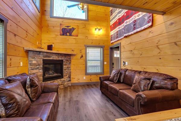 Dancing Bear Cabin- Relax & Enjoy! - Sevierville, TN