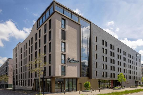 Radisson Hotel & Suites Zurich - Zurich