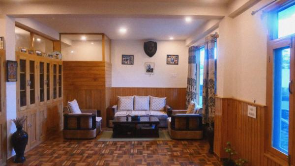 Alpine Lodge And Stays - Himachal Pradesh