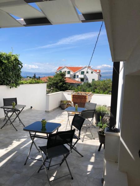 Karina Apartments - Supetar