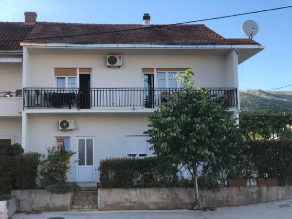 Apartment Goreta - Seget Vranjica