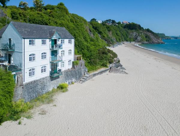 The Sand Castle - 2 Bedroom Apartment - Tenby - Tenby