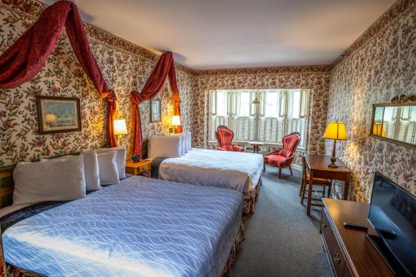Murray Hotel - St. Ignace, MI