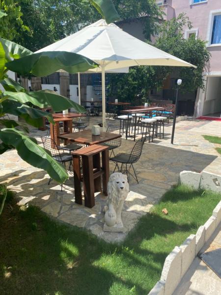 Mavi Butik Apart - Çeşme