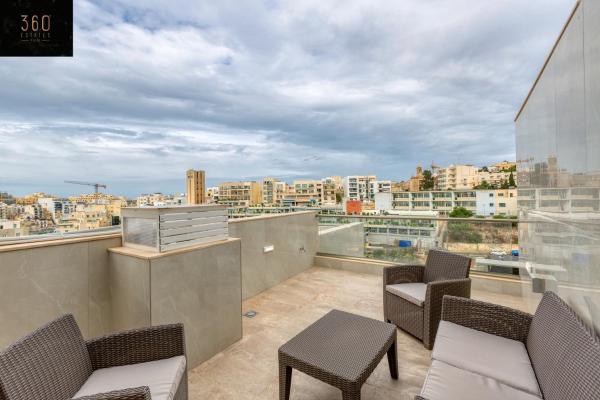 Duplex Penthouse In St. Julian's With Views & Bbq By 360 Estates - Pembroke, Malta
