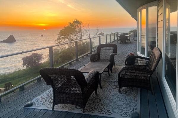 Whalerock Luxury Home - Humboldt Lagoons State Park, Trinidad