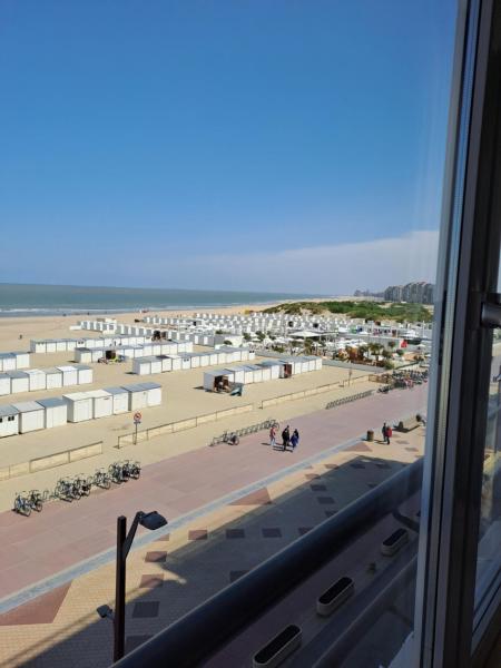 Appartement Zeedijk Heist Met Garage - Brügge