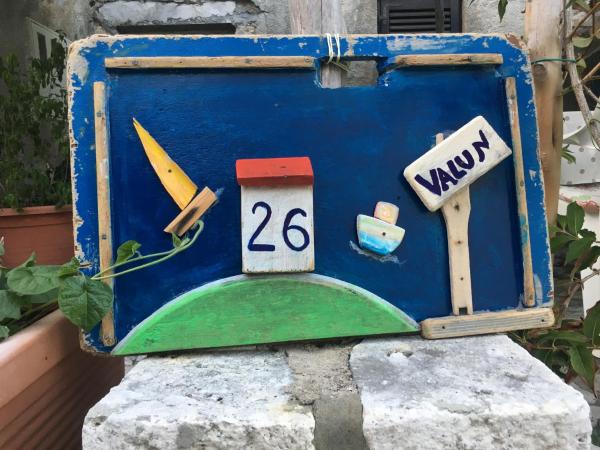 Apartment Desanti Valun - Cres