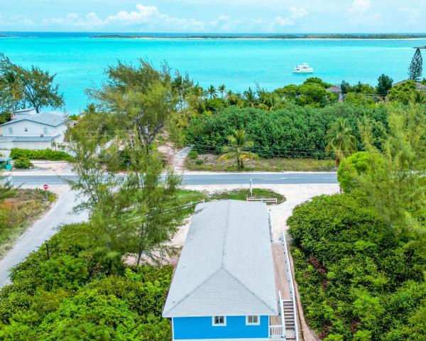Sheer Bliss Beachview Apt #1 - The Bahamas